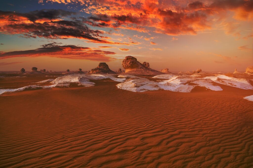 White Desert National Park: Chalk Formations & Starry Nights